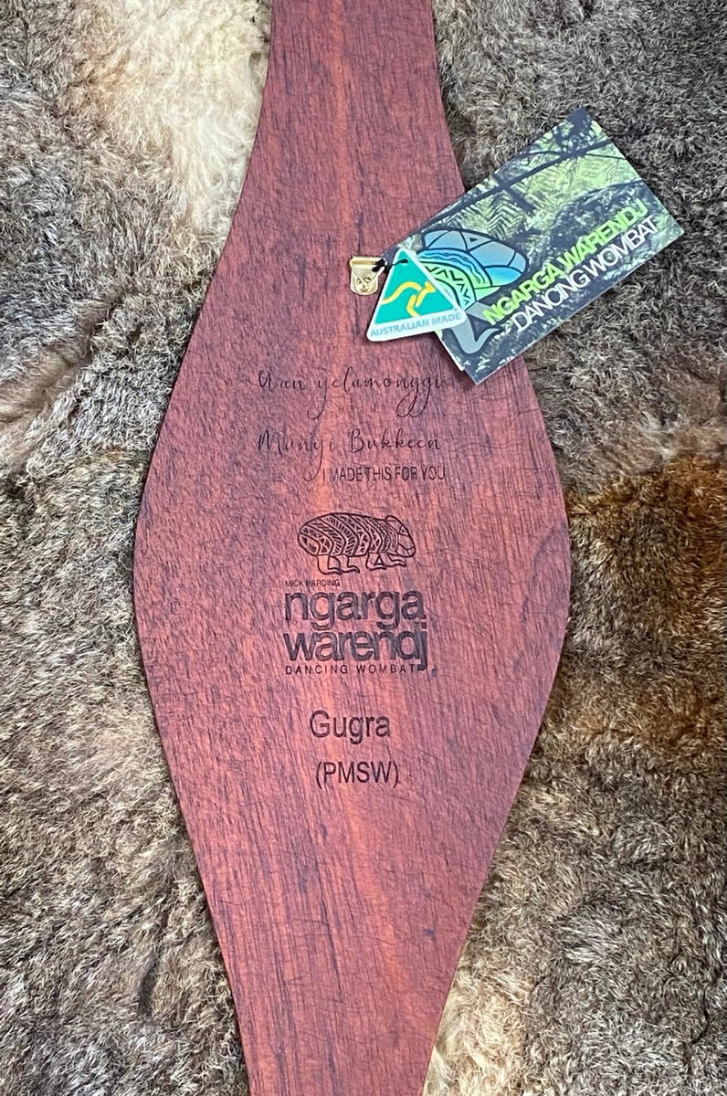 PARRYING SHIELD SMALL WIDE - POSSUM CLOAK DESIGN